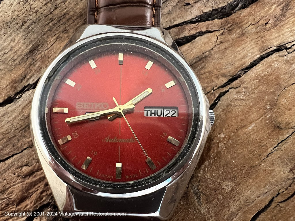 Seiko '5' Red Dial Day/Date, Automatic, 36.5mm – Vintage Watch Restoration